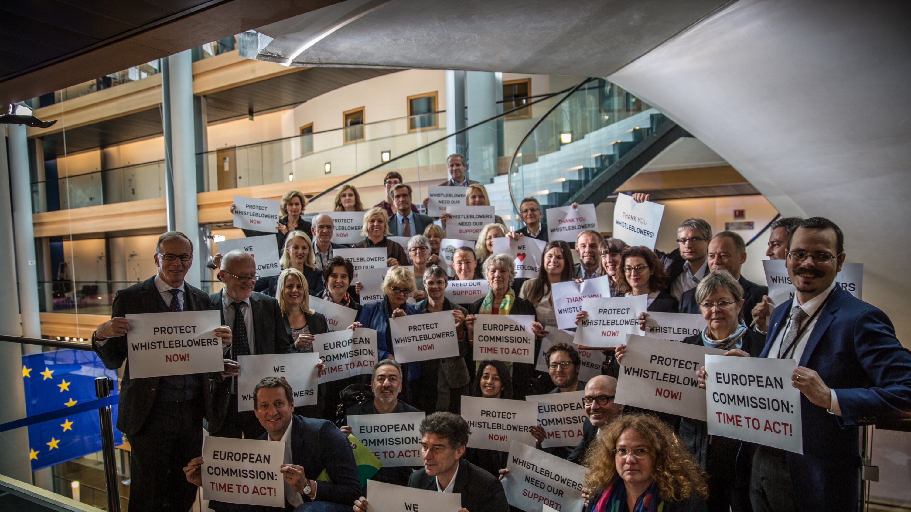 European Parliament calls for urgent action to protect those who reveal public interest ...